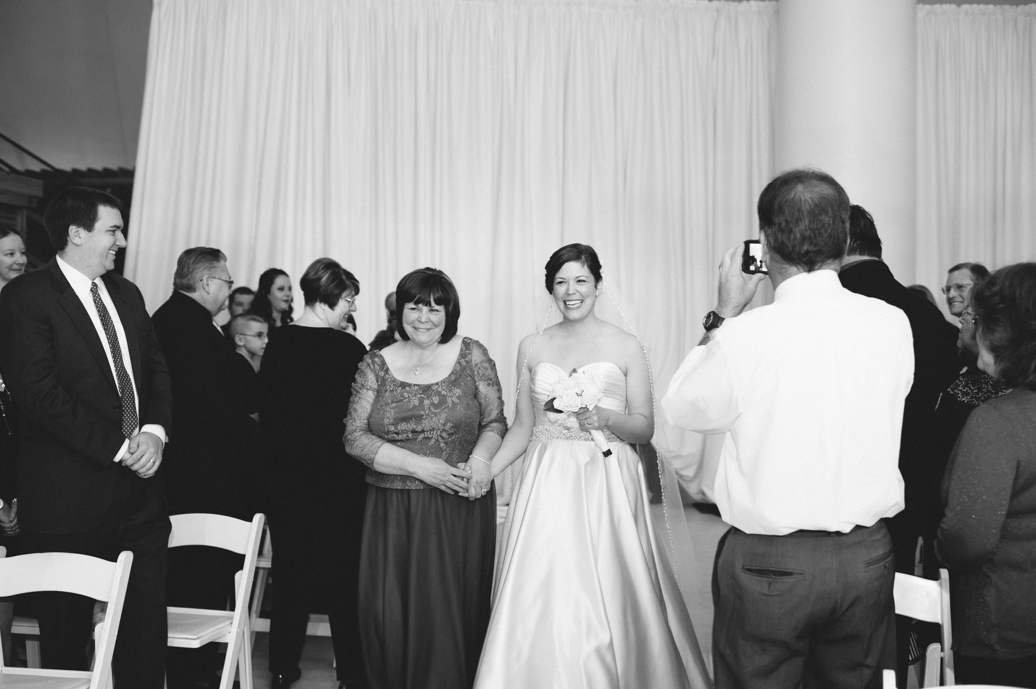 Courtney + Hunter - Cira Centre Philadelphia Wedding Photographer ...