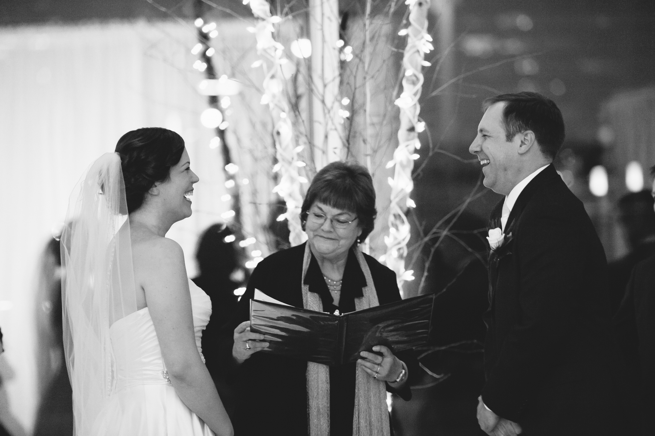 Courtney + Hunter - Cira Centre Philadelphia Wedding Photographer ...