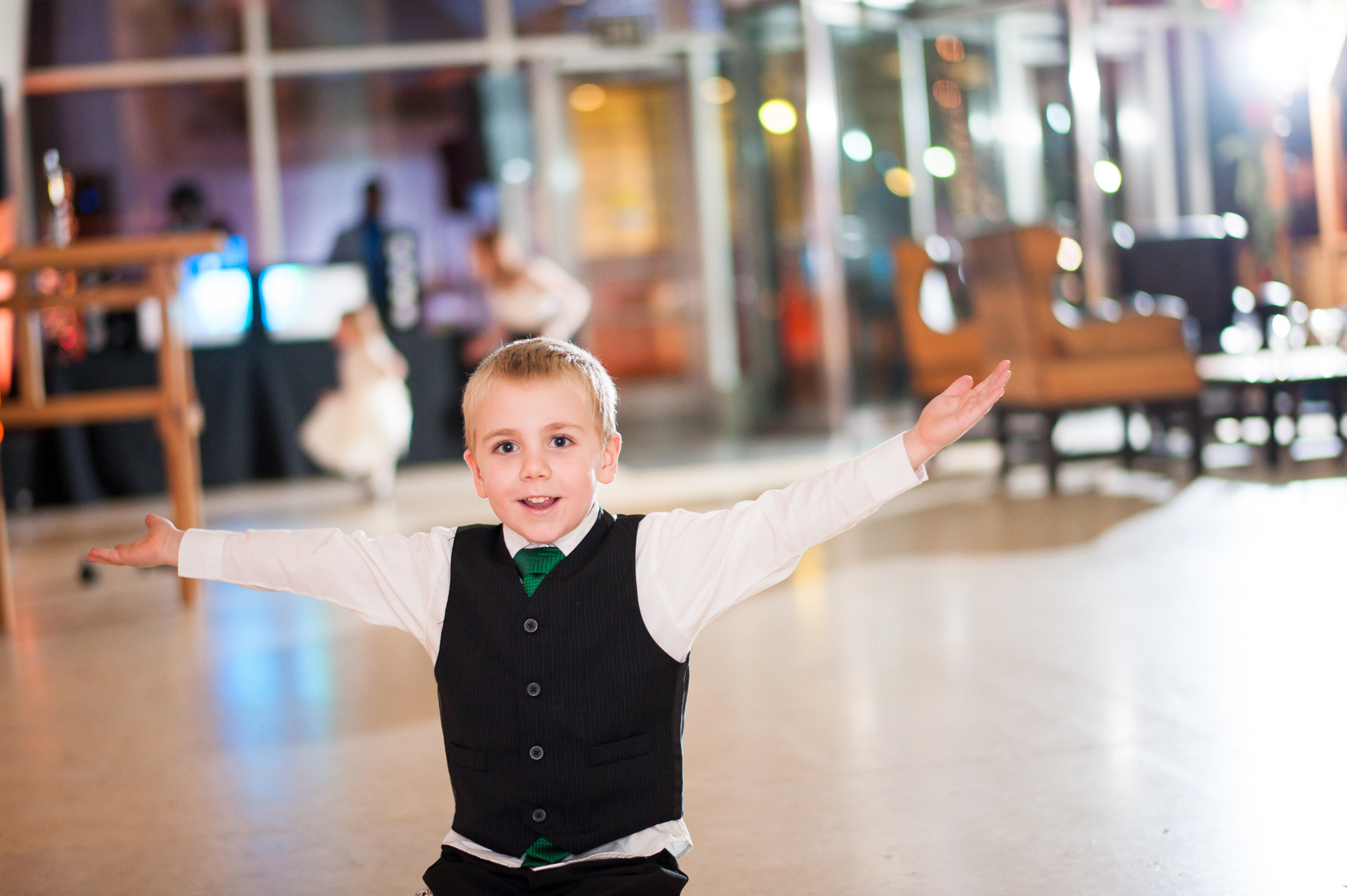 Courtney + Hunter - Cira Centre Philadelphia Wedding Photographer ...